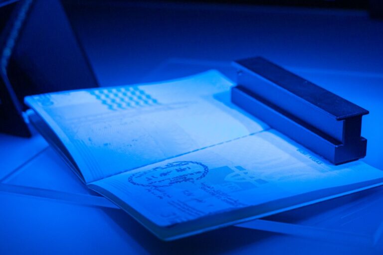 UV Reactive Powder by Glowinking – Trusted for Quality & Safety